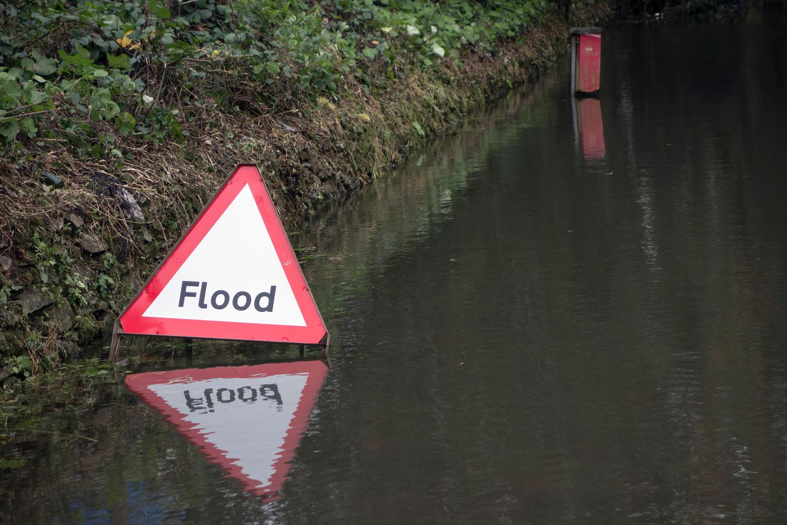 Flood warnings in place as heavy rain hits Cornwall | News - Greatest ...