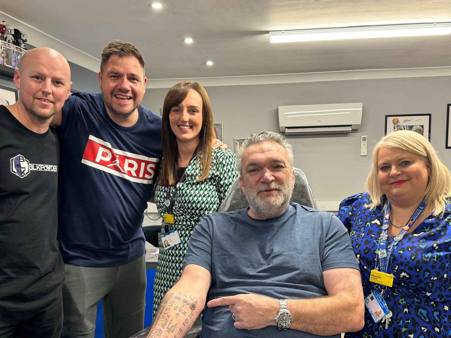 Ex-footballer Neil 'Razor' Ruddock gets Wolves tattoo to help hospital ...
