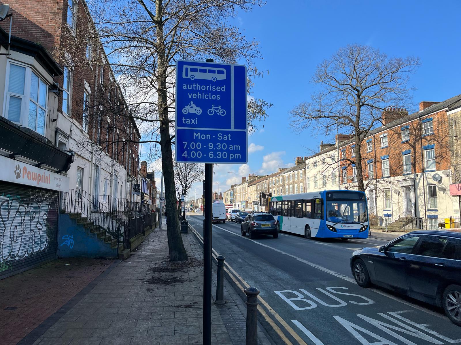 New bus lane signs being installed in Hull