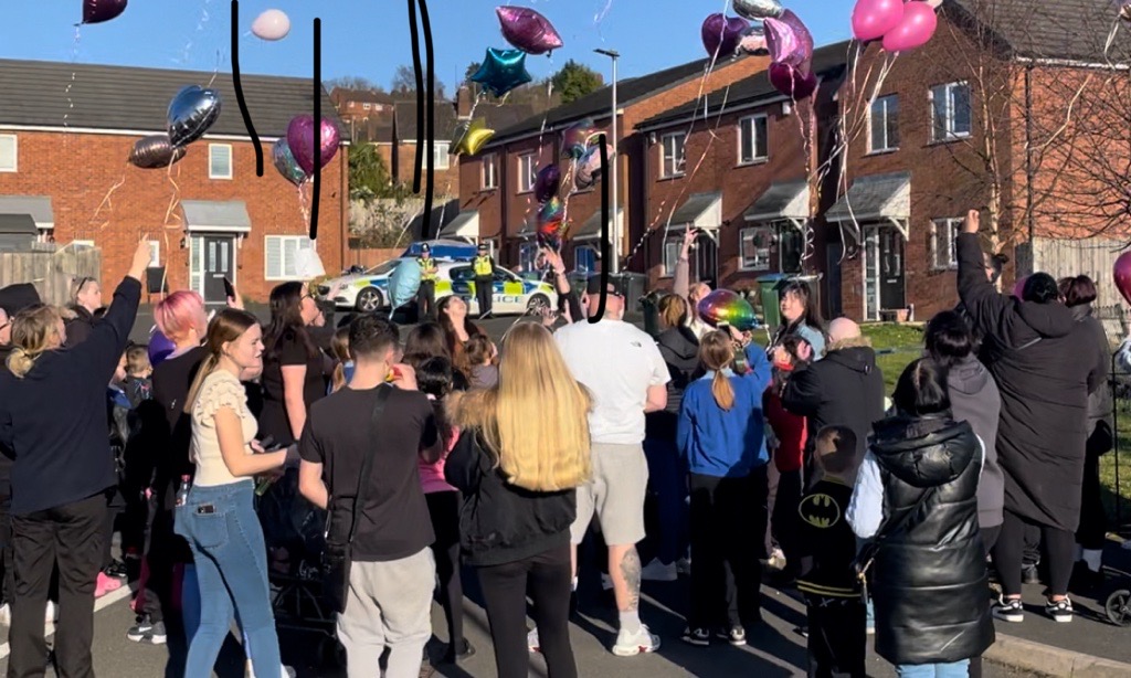 Hundreds gather in Rowley Regis for vigil over death of young girl ...