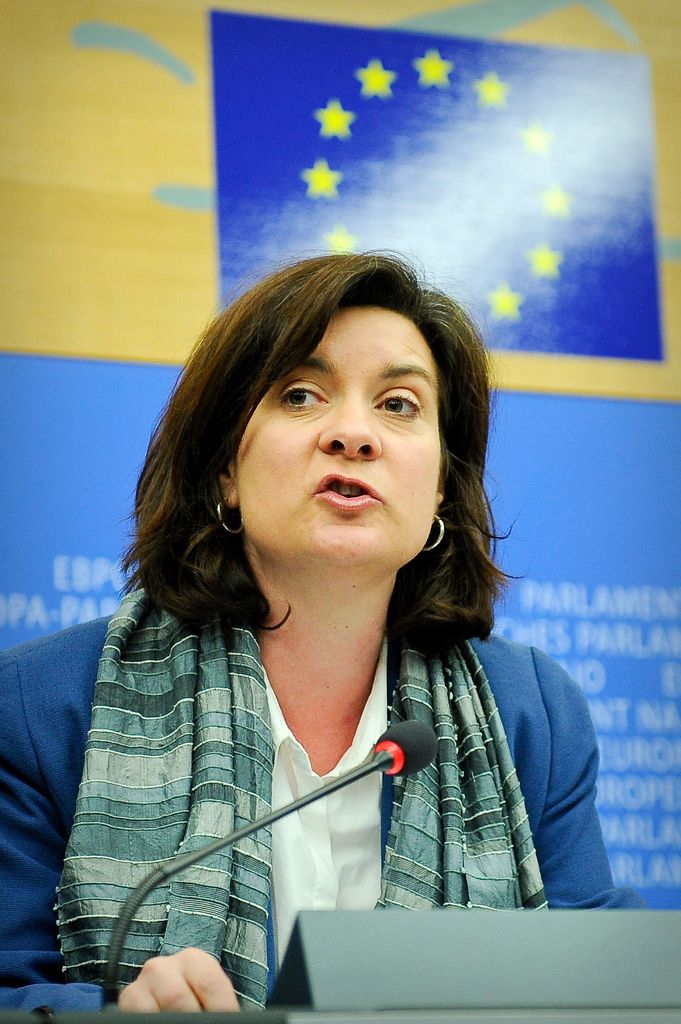 Welsh people treated like ‘second-class citizens’ during pandemic ...