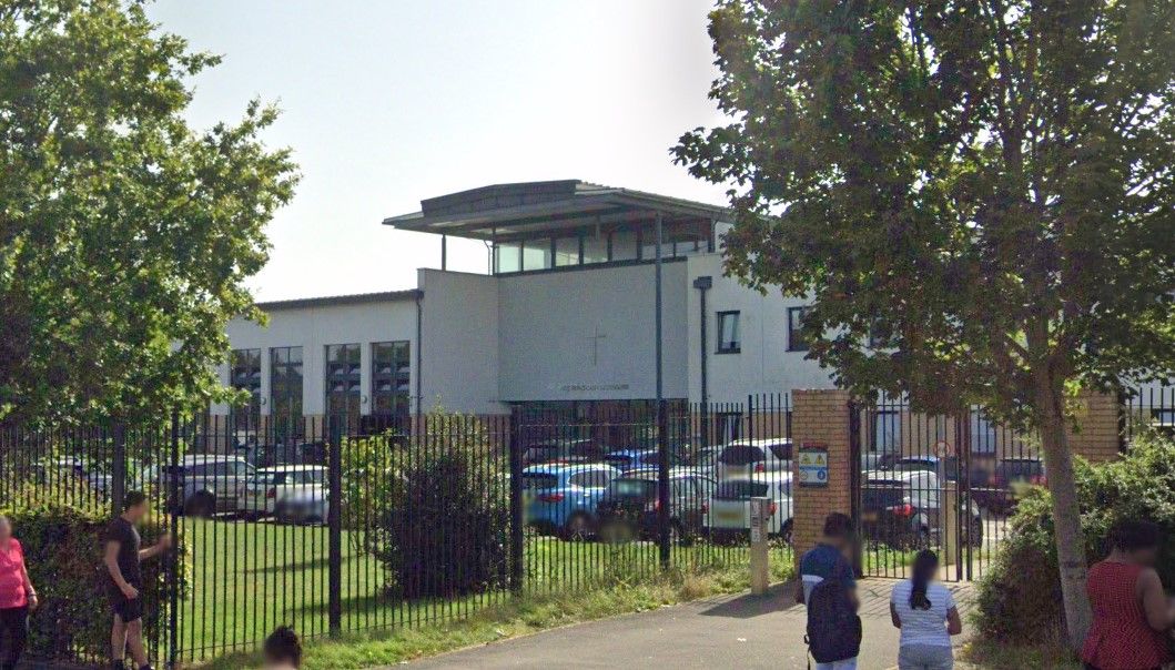 Eight arrests after teenager attacked at Swindon school | News ...