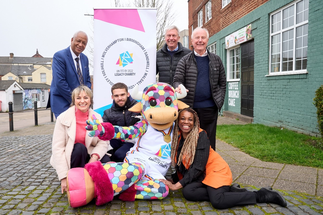 New campaign to celebrate volunteers in the West Midlands | News - Hits ...