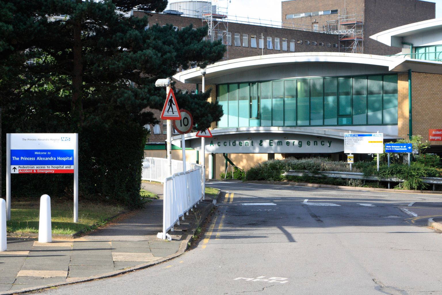 No one harmed after Princess Alexandra Hospital ICU ceiling collapse