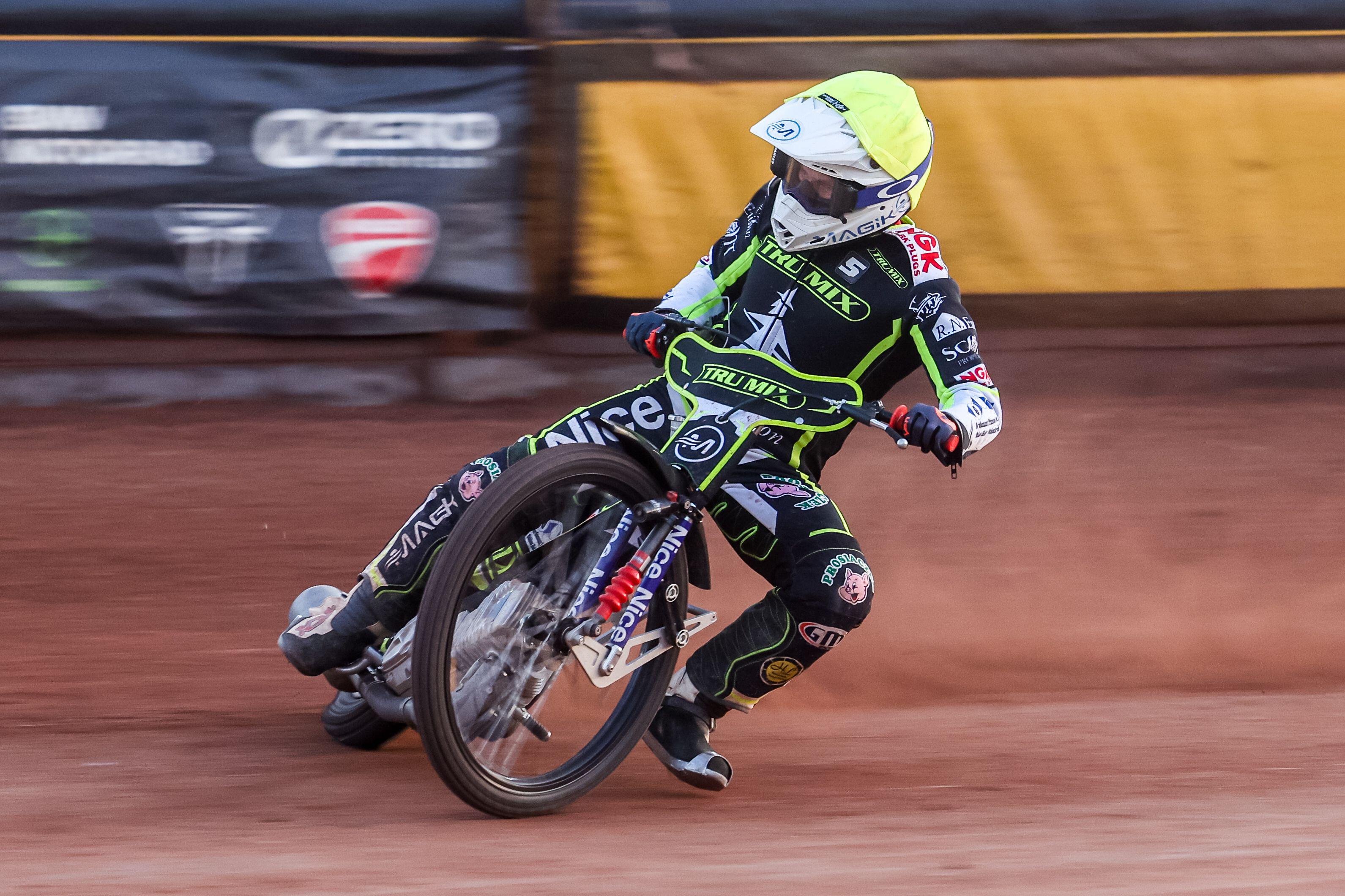 Speedway: Witches secure victory in first meet of the season | News ...