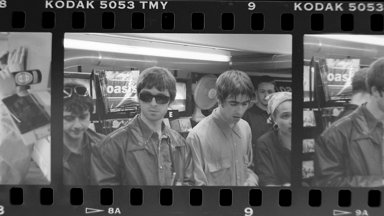 Oasis celebrate 30 years of Supersonic with live recording in Belfast ...