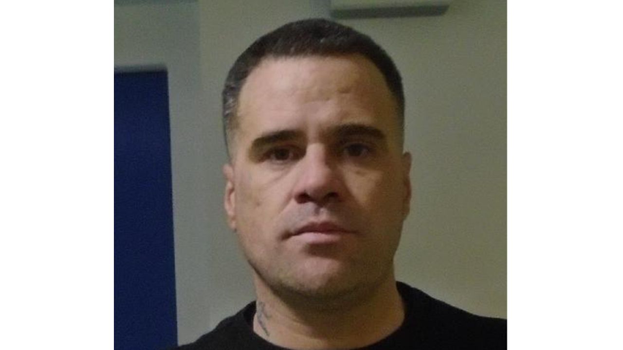 Do not approach man who absconded from Suffolk prison, say Police