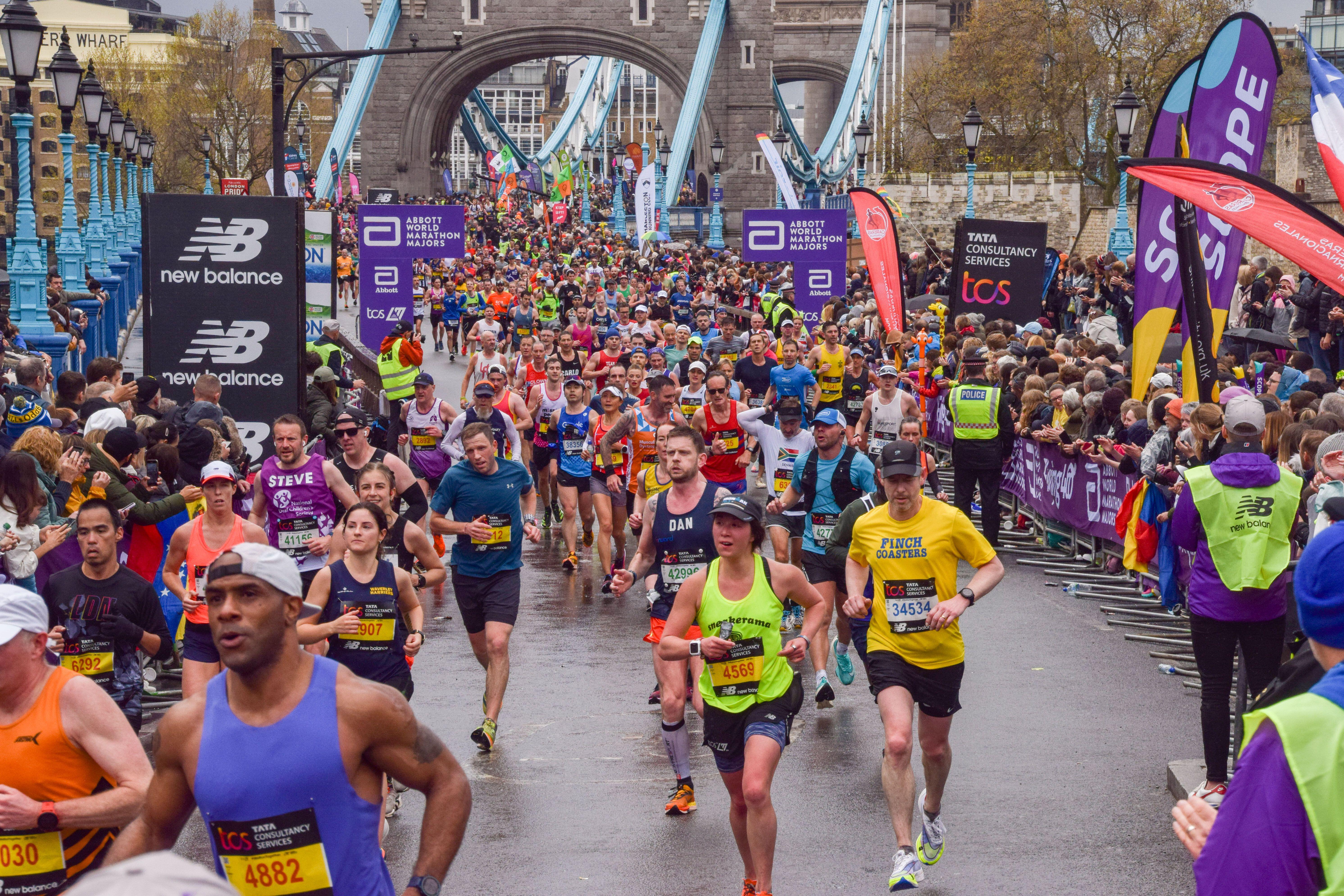 Record number of runners for 2024 London marathon | News - Absolute Radio