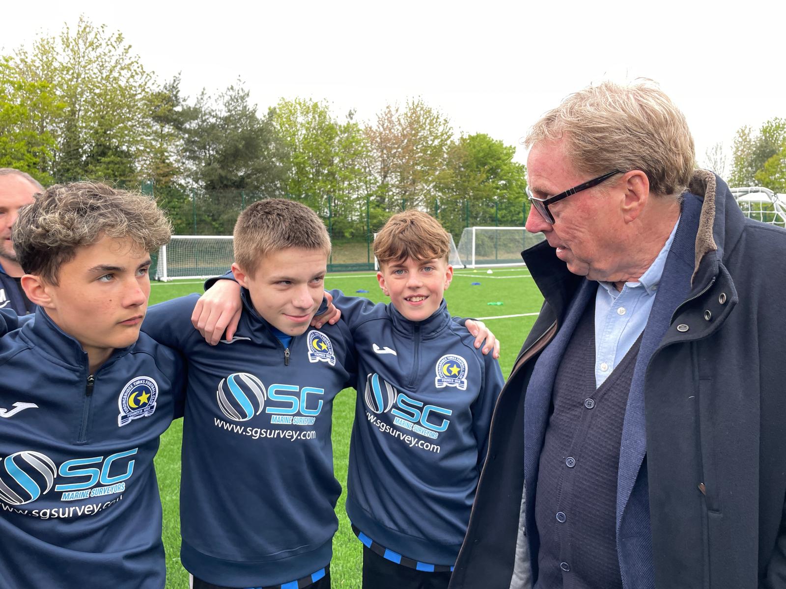 Harry Redknapp opens Fordingbridge 3G sports pitches