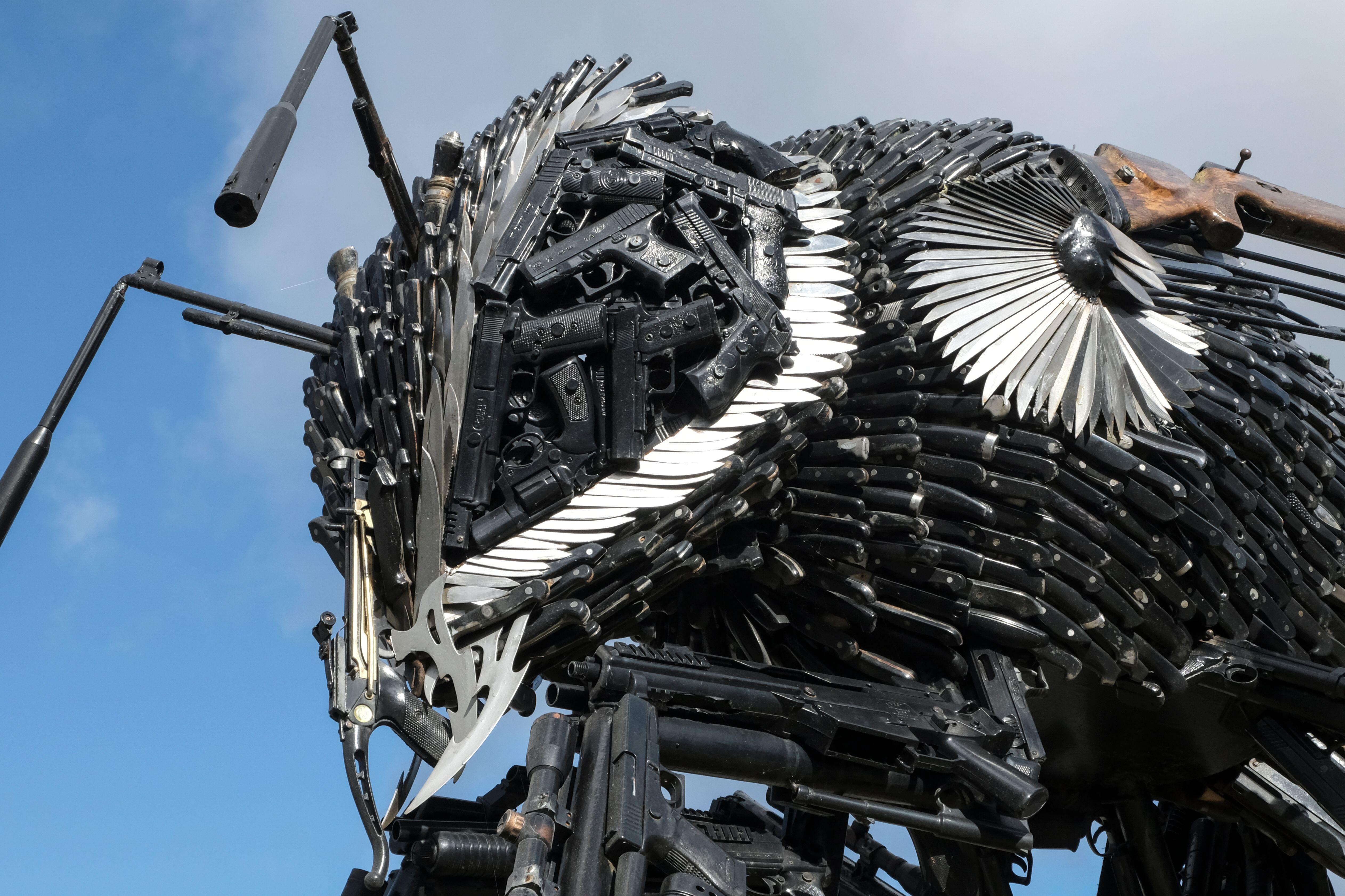 Anti-Violence Bee monument arrives in Crewe | News - Hits Radio ...