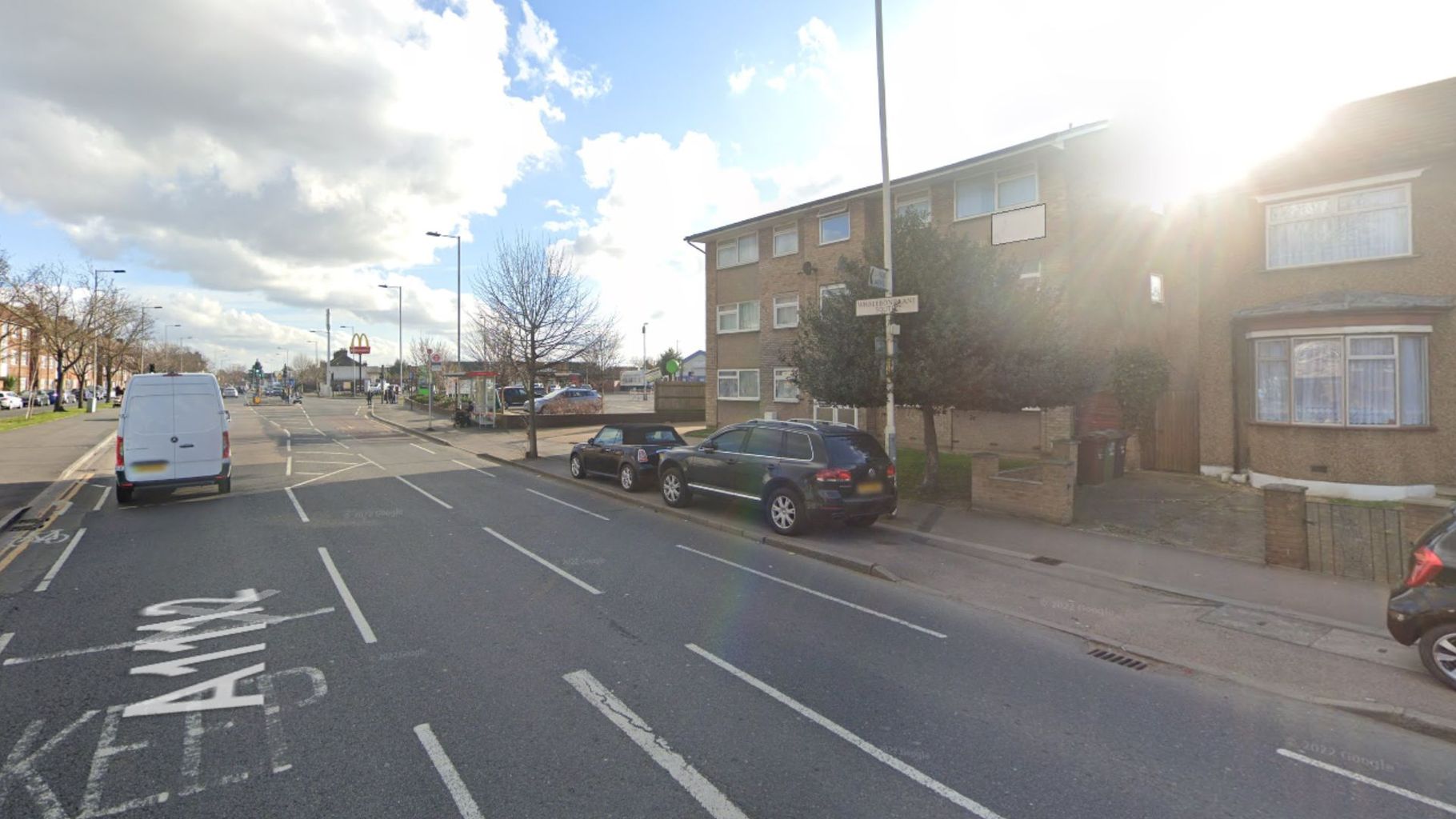 Dagenham stabbing and shooting leaves 19 year old in critical condition