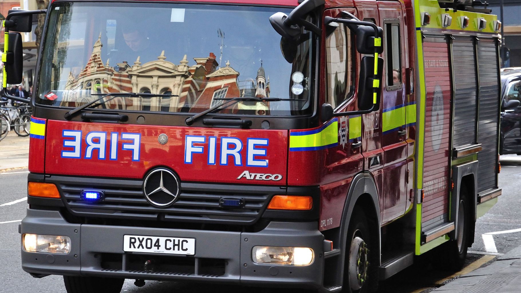 50 firefighters attend large fire in Swindon's Old Town | News ...