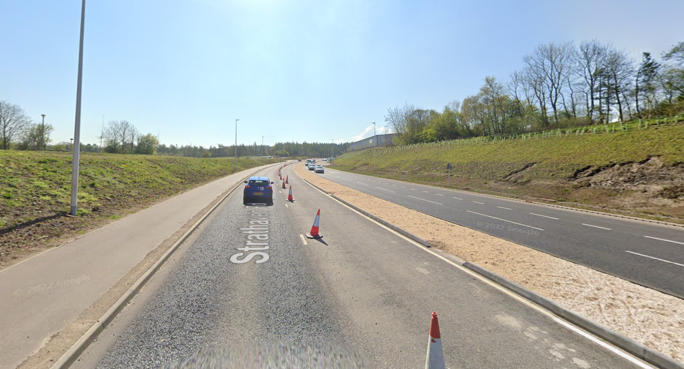 Man seriously injured after motorbike crash in East Kilbride