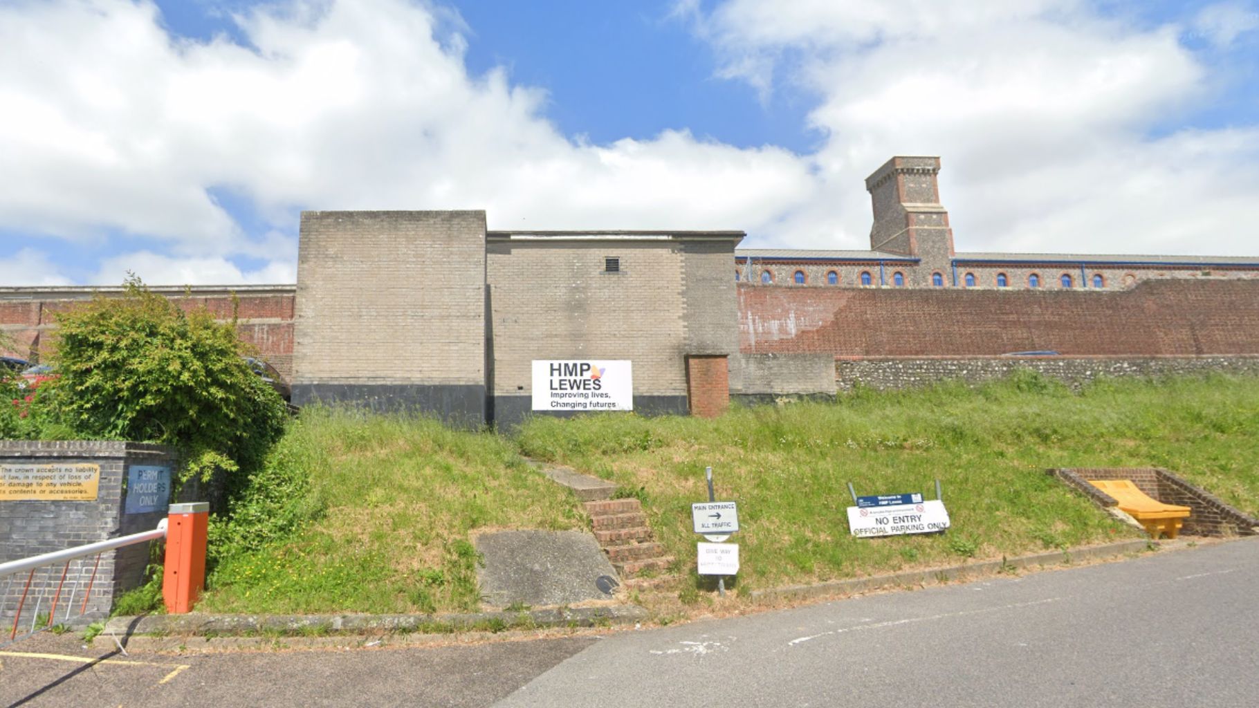 New report finds dangerous criminals are being freed early from HMP Lewes