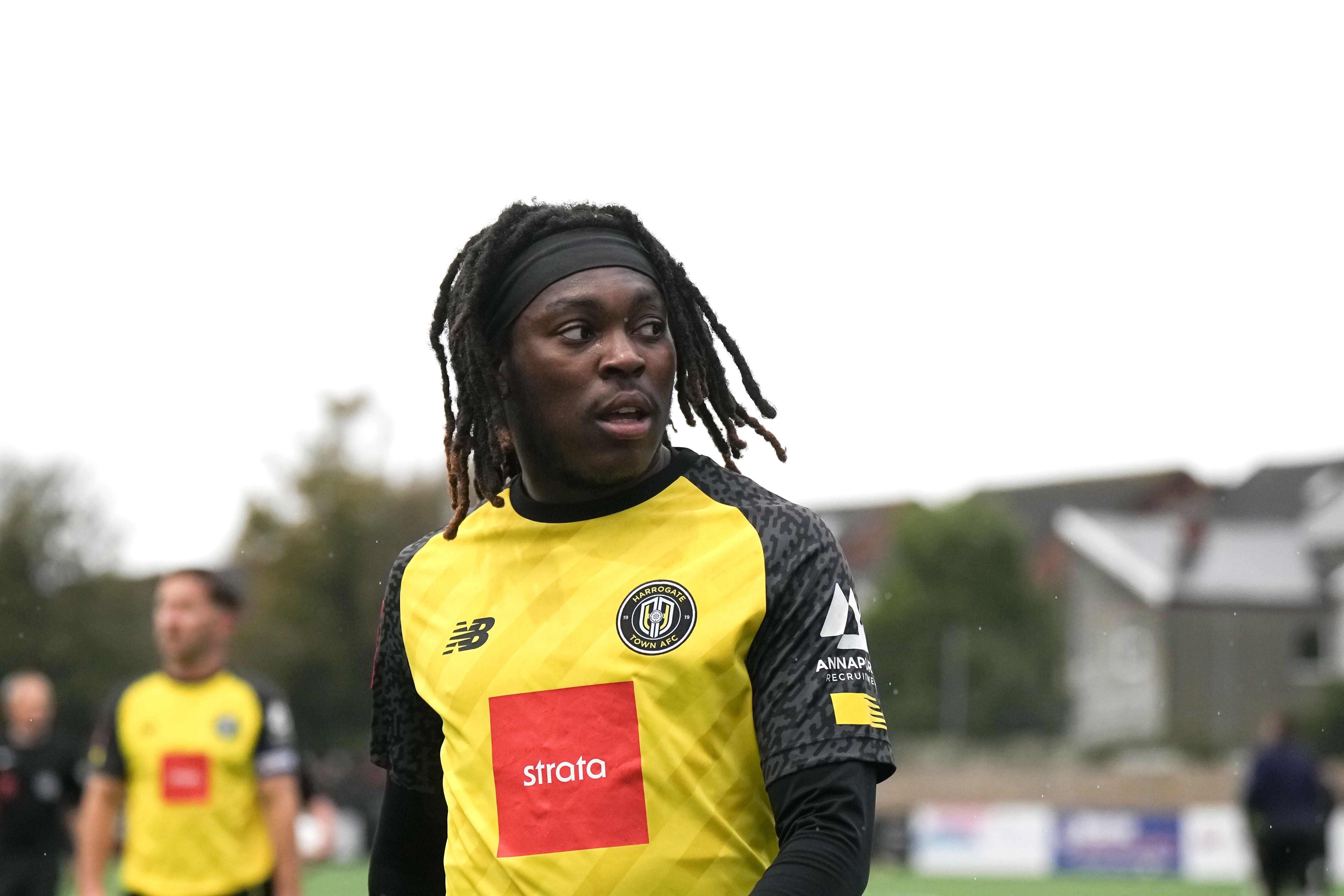 Peterborough United sign winger Abraham Odoh