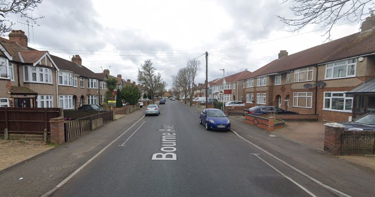 Teen fatally stabbed in Hayes | News - Hits Radio (London)