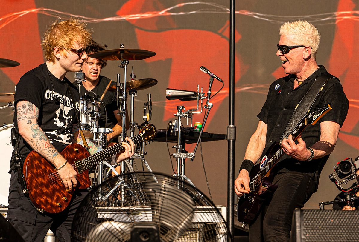 Watch Ed Sheeran live out his childhood dream by performing with The ...