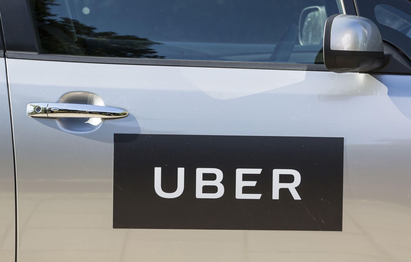 Uber granted licence to operate in Aberdeen