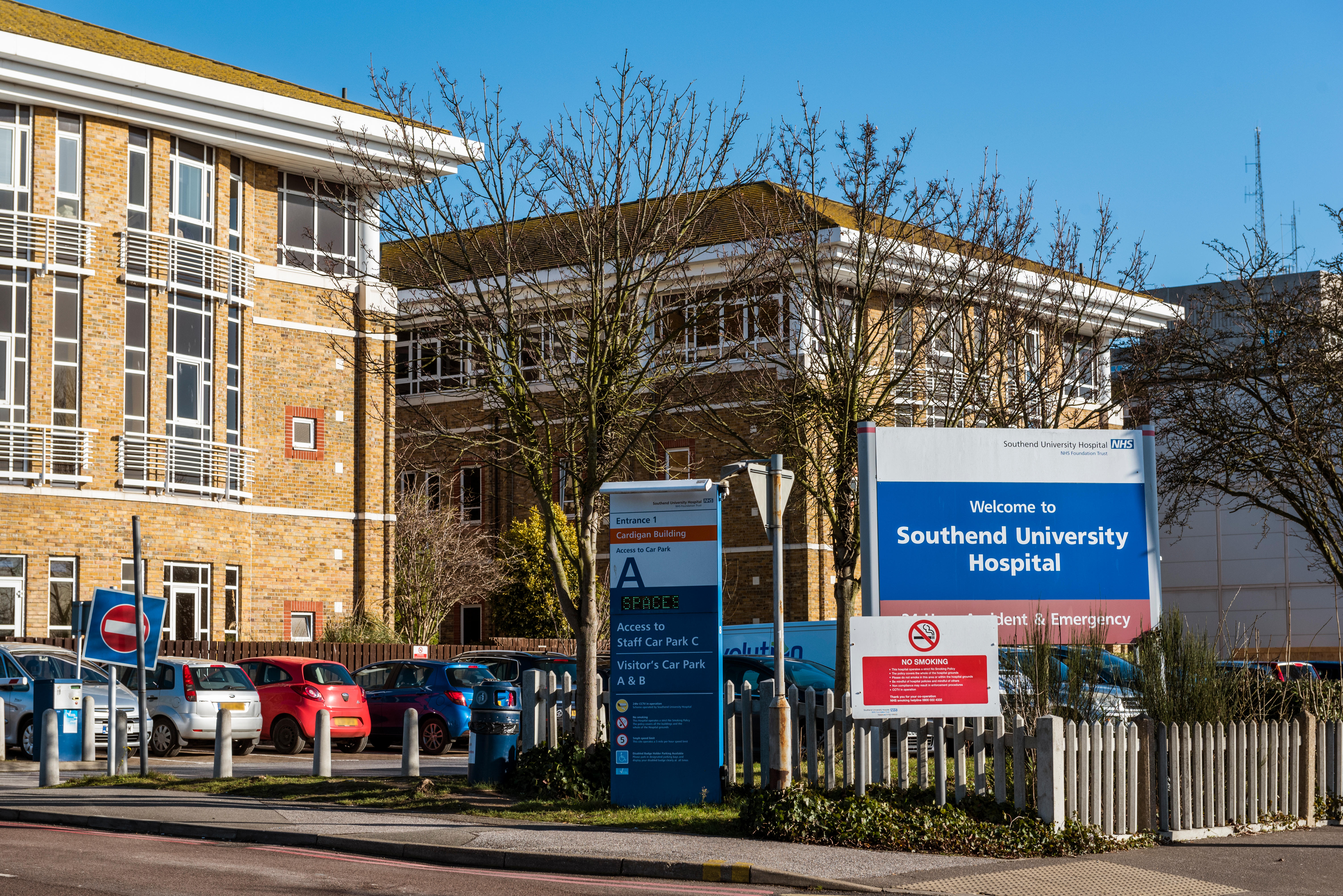 Mid and South Essex NHS Trust offer staff voluntary redundancy and bed ...
