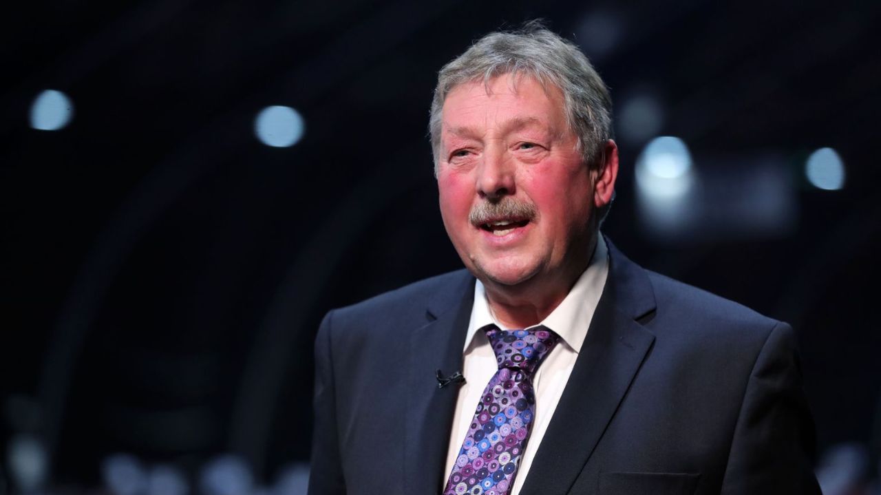 Police probe criminal damage at offices of DUP candidate Sammy Wilson ...