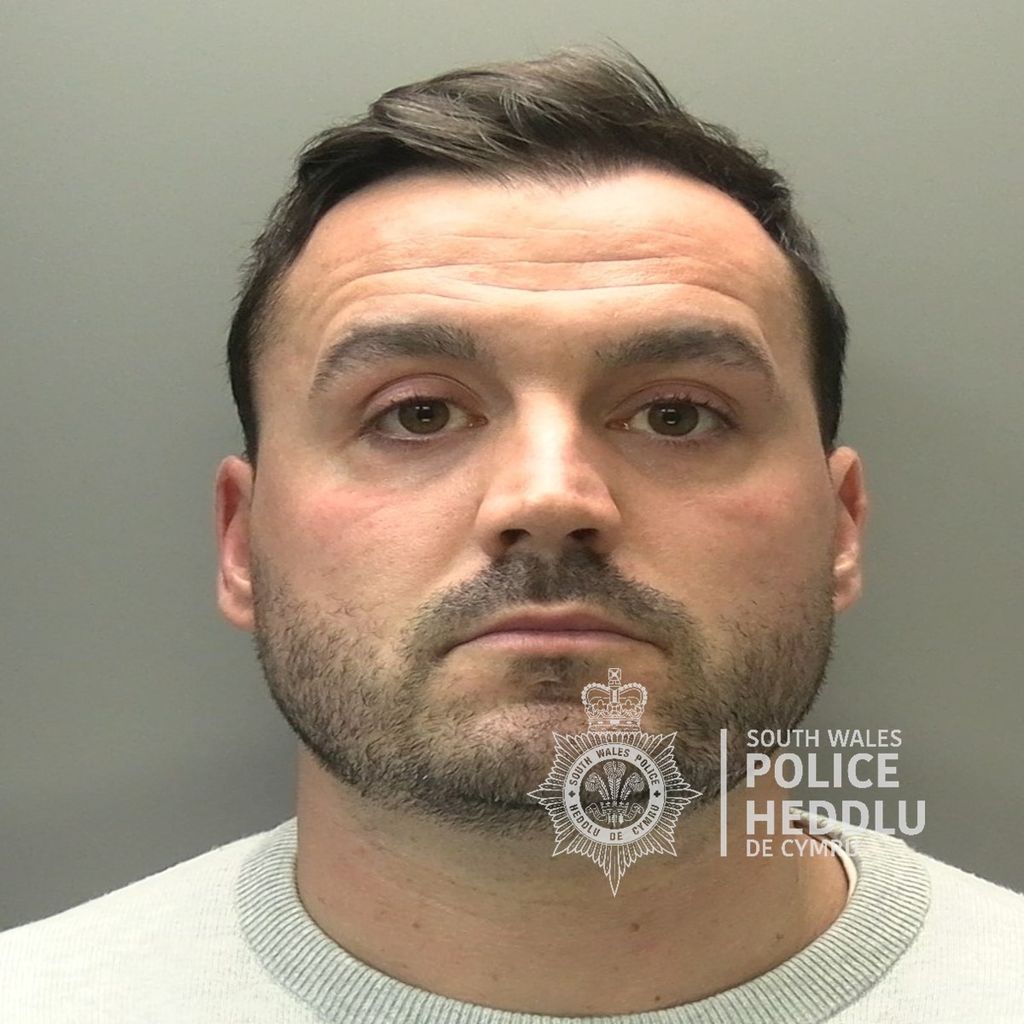 Officer jailed for stealing safe holding £16,000 after misusing police ...