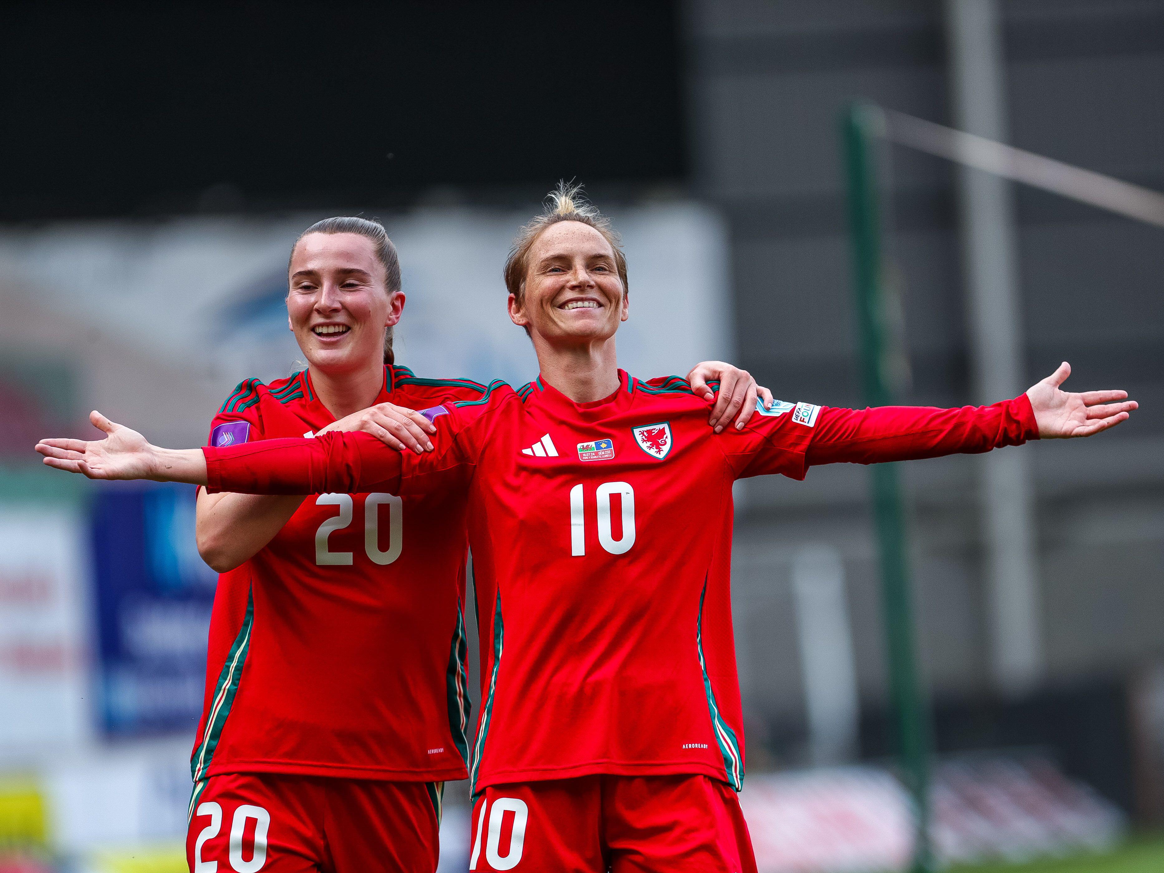 Jess Fishlock breaks Wales all time goal-scoring record | News - Hits ...