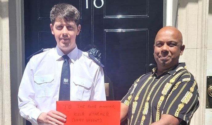 Petition delivered by Oxford man over controversial LTN scheme | News ...