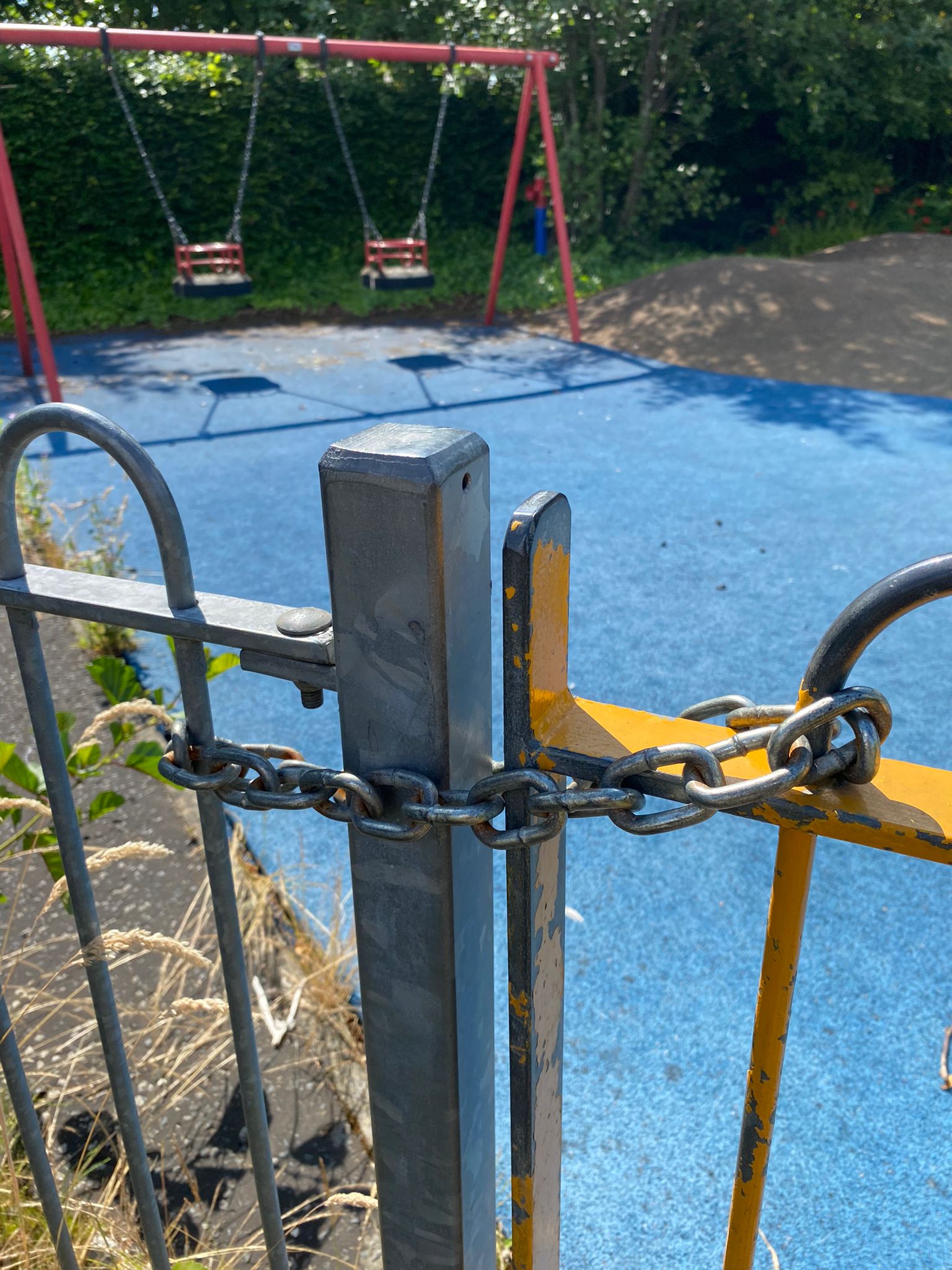 'Frustration' at Renfrewshire park left to fall into disrepair