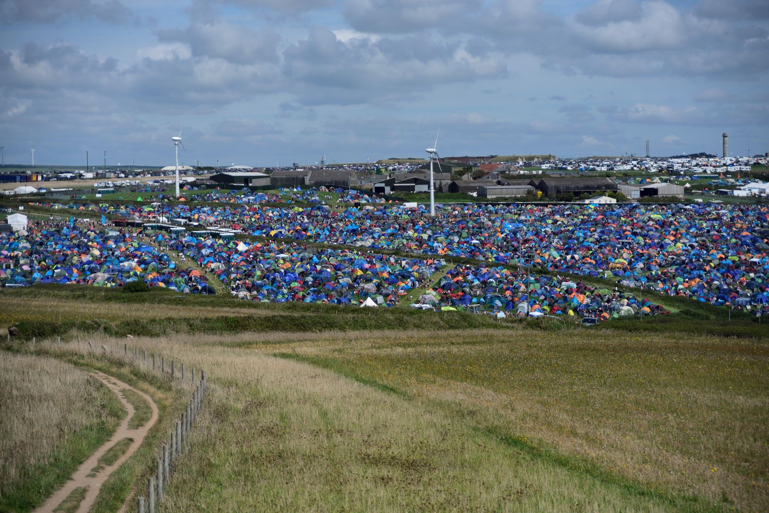 "Small number" of people injured in crowd surge at Boardmasters | News ...