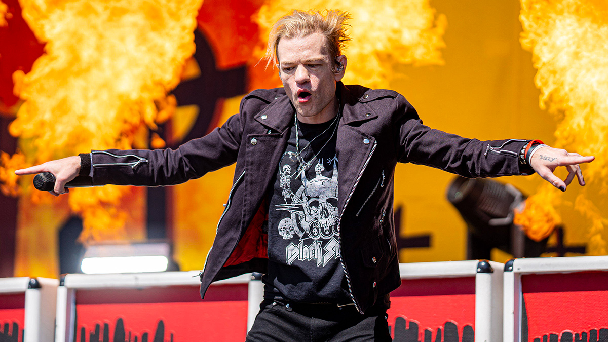 Sum 41’s Deryck Whibley responds to Linkin Park rumours