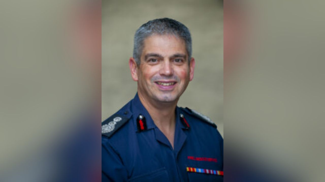 Dorset & Wiltshire Fire Chief to retire