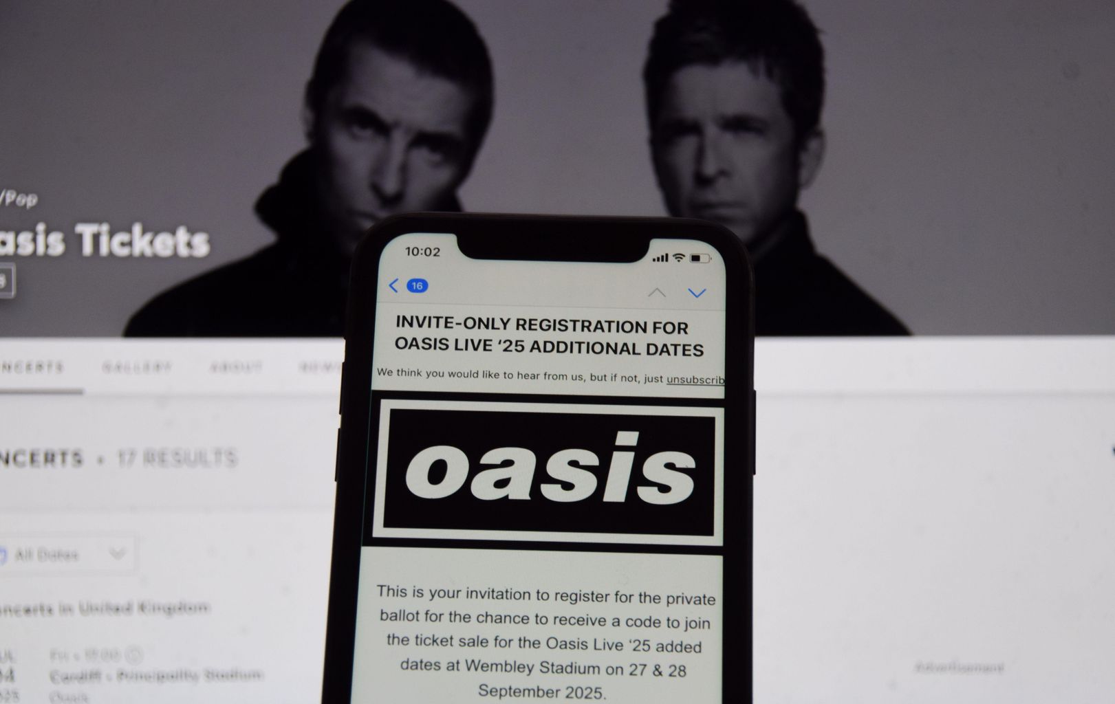 Final wave of Oasis tickets go on sale as consumer groups warn of touts