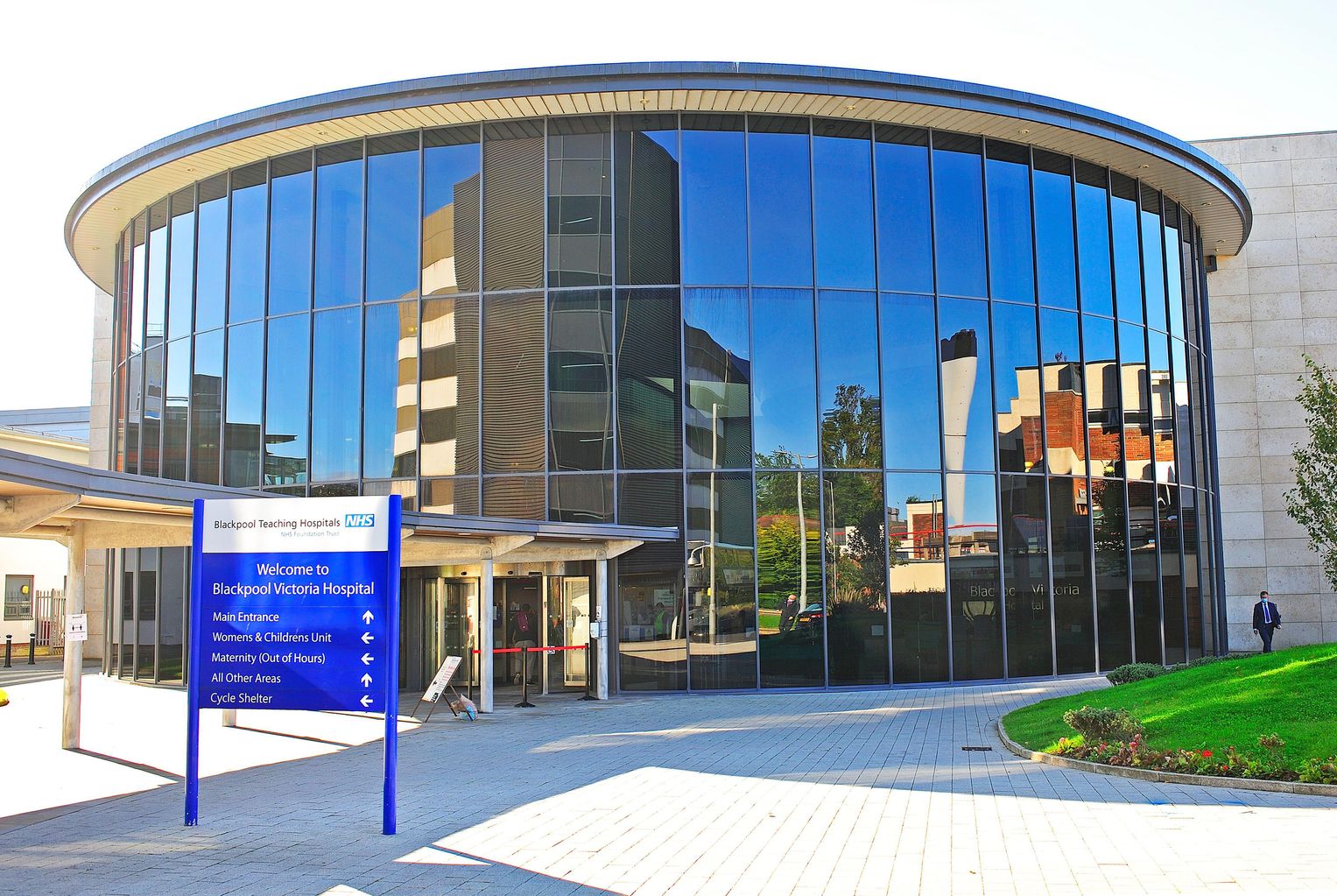 Investigation after man collapses and dies in Lancashire hospital ...