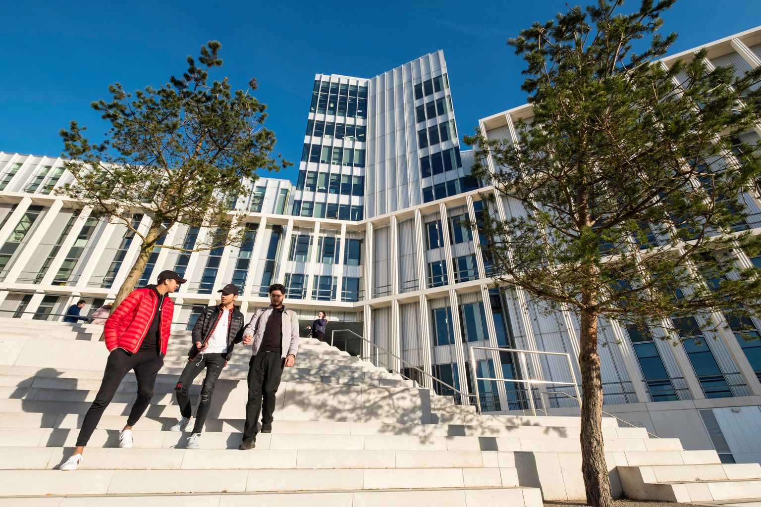 Scottish colleges facing 'huge' financial challenges, auditors find