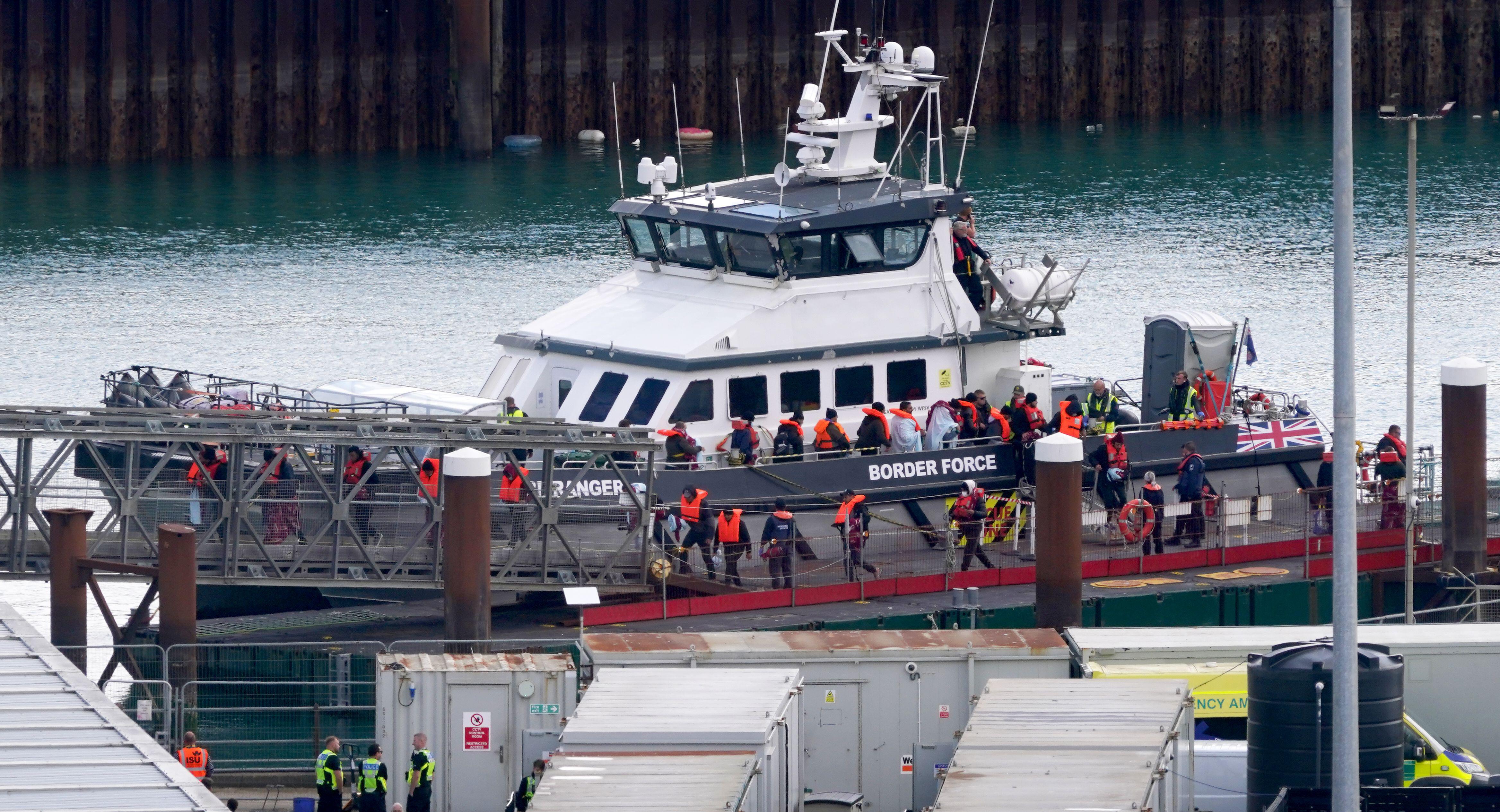 Migrant crossings to Dover tops 24,000 this year