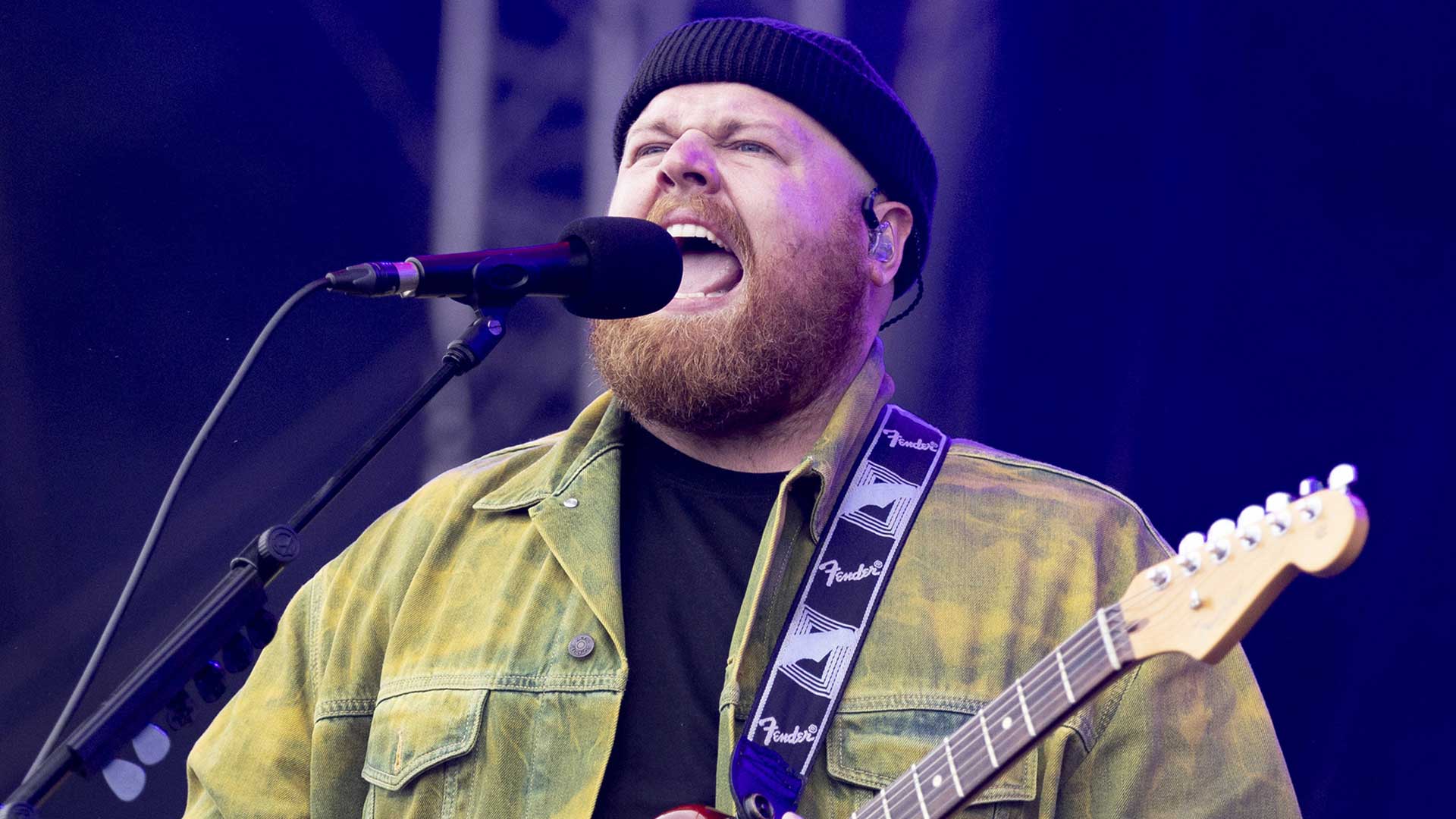 Tom Walker reveals he's going head-to-head with Katy Perry in the charts