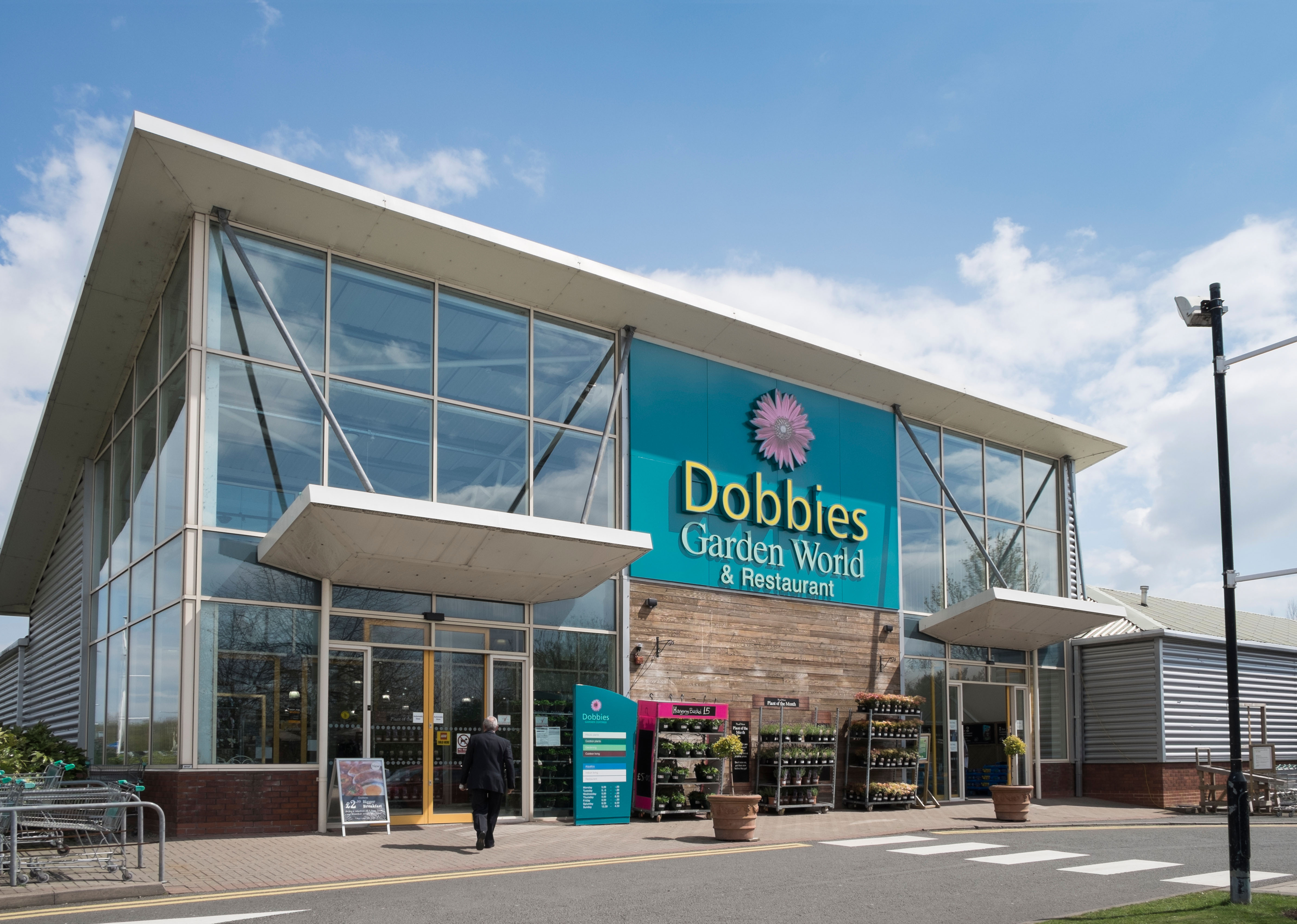 Dobbies Garden Centre in King's Lynn to shut as part of restructuring plans