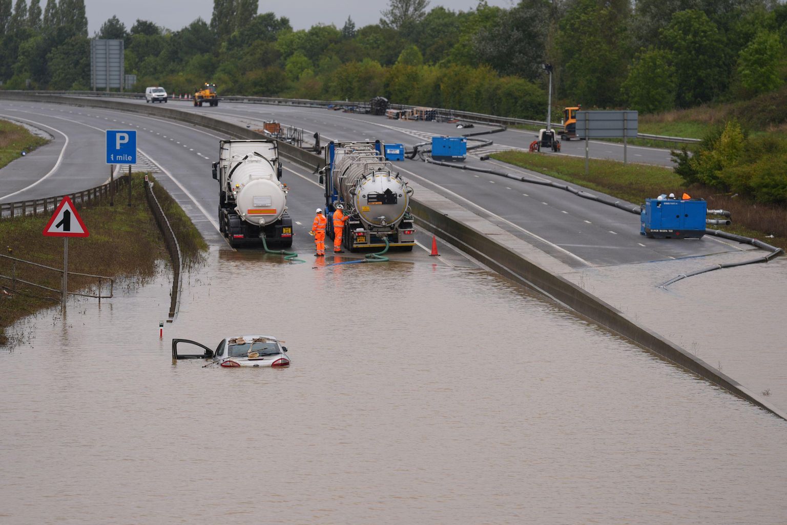 Crews aiming to clear A421 flooding by the weekend | News - Greatest ...