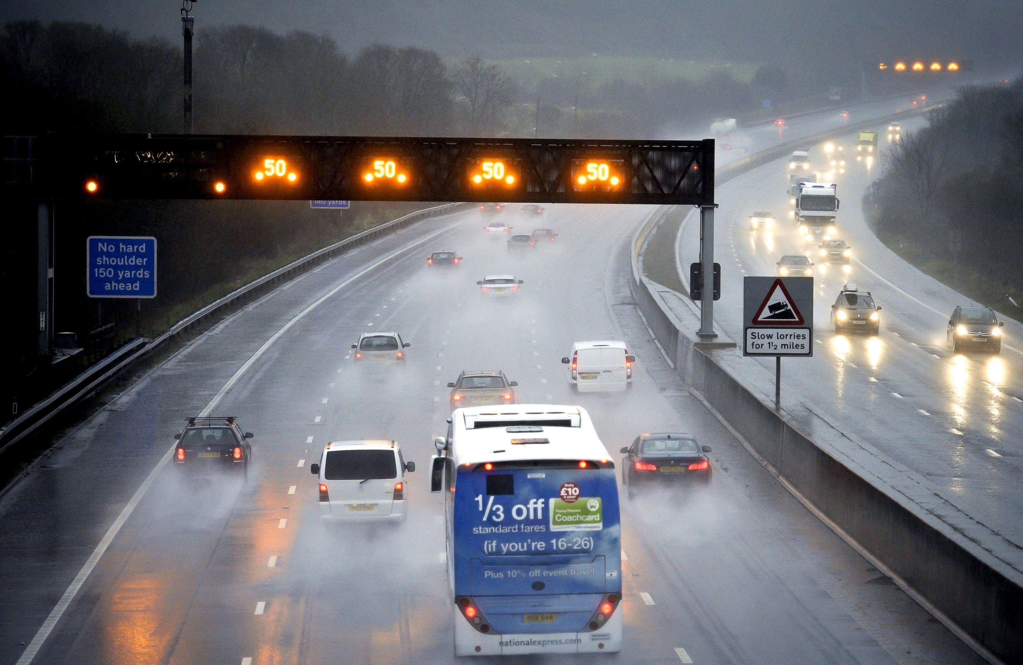 M5 in Somerset closes due to flooding
