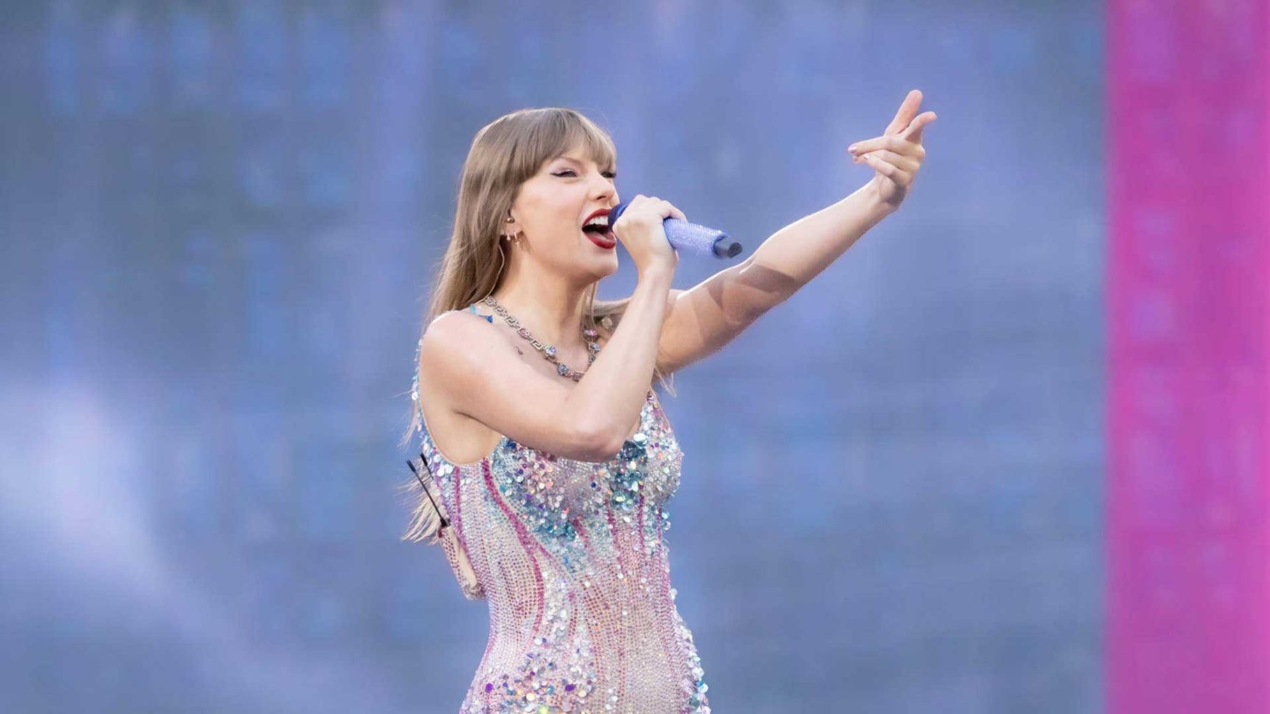 Taylor Swift announces an official tour book for her 'Eras Tour'