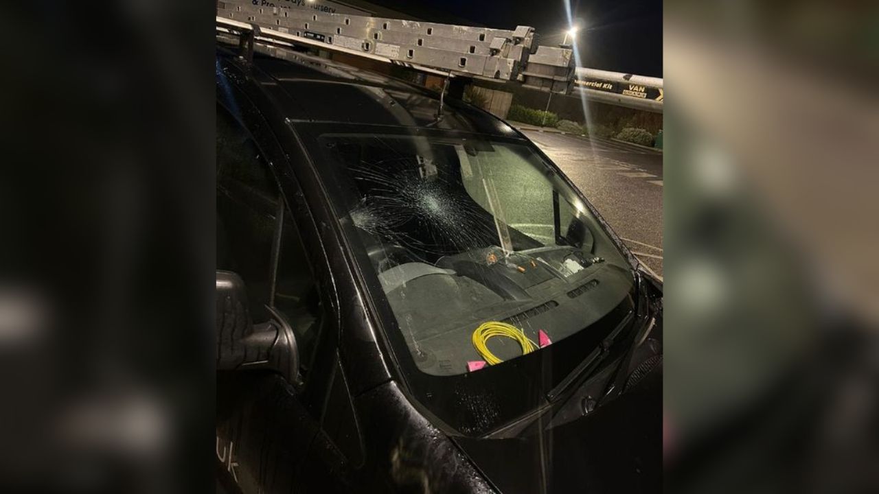 Van owner loses more than £1,000 after windscreen smashed