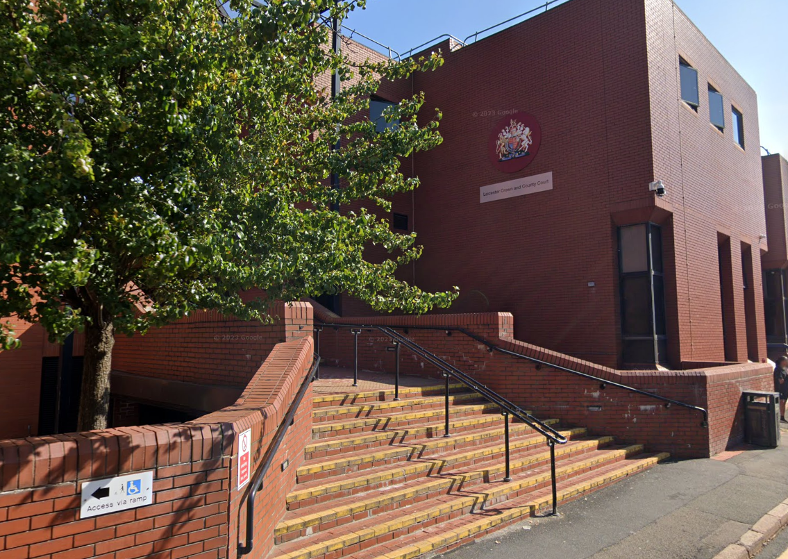 Schizophrenic man who stabbed mother to death in Burbage given life ...