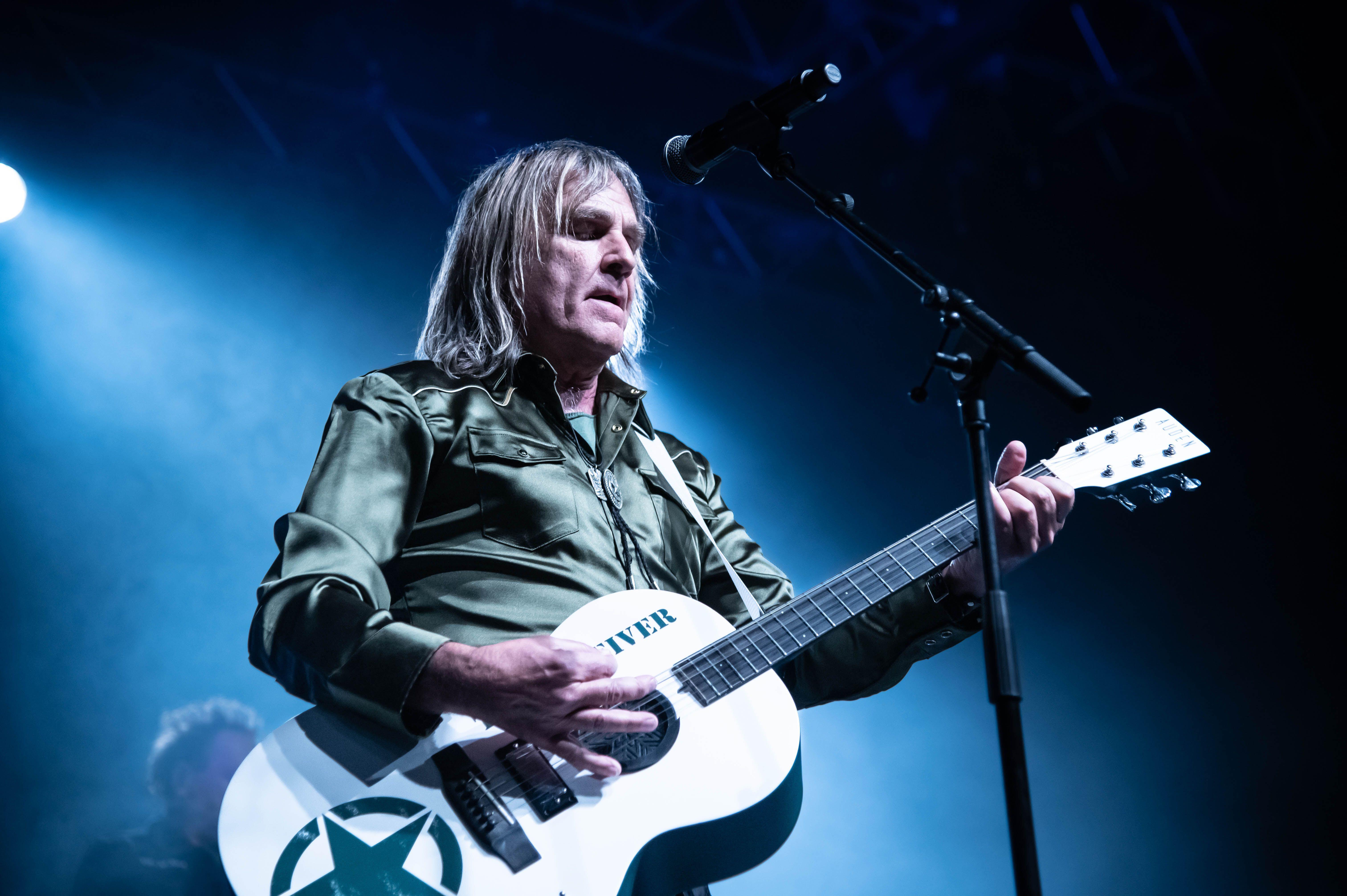 The Alarm frontman's call for potential stem cell donors | News - Hits ...