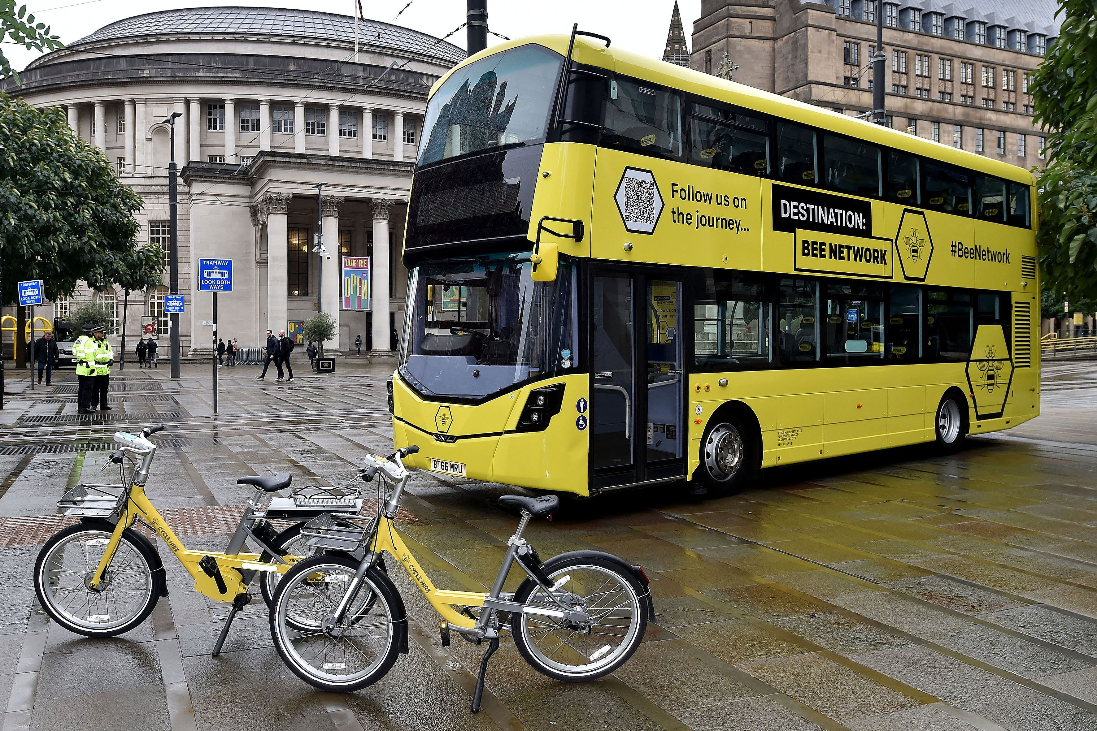 Bus 'safety summit' to be held in Manchester following crash
