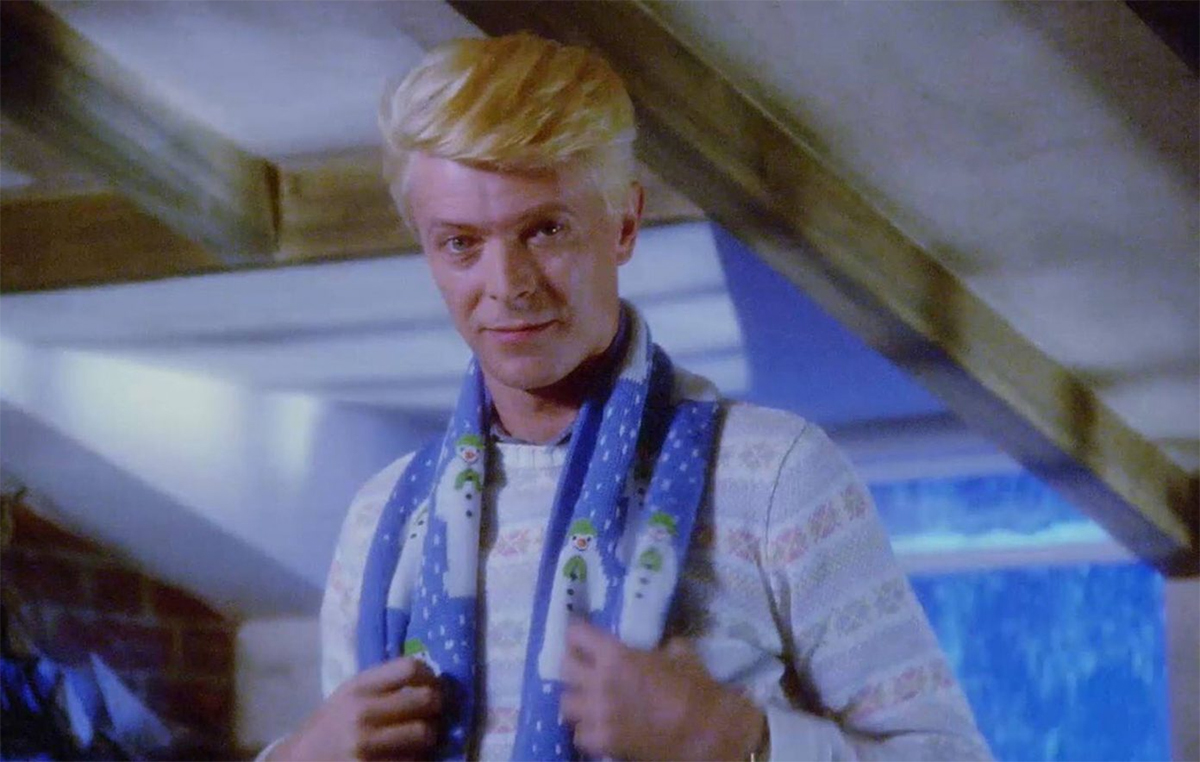 Official David Bowie jumper inspired by The Snowman goes in sale