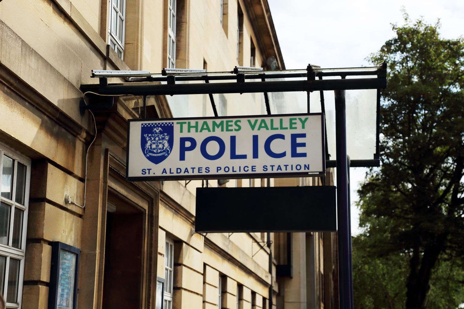 Thames Valley Police urged to improve custody oversight in new report ...