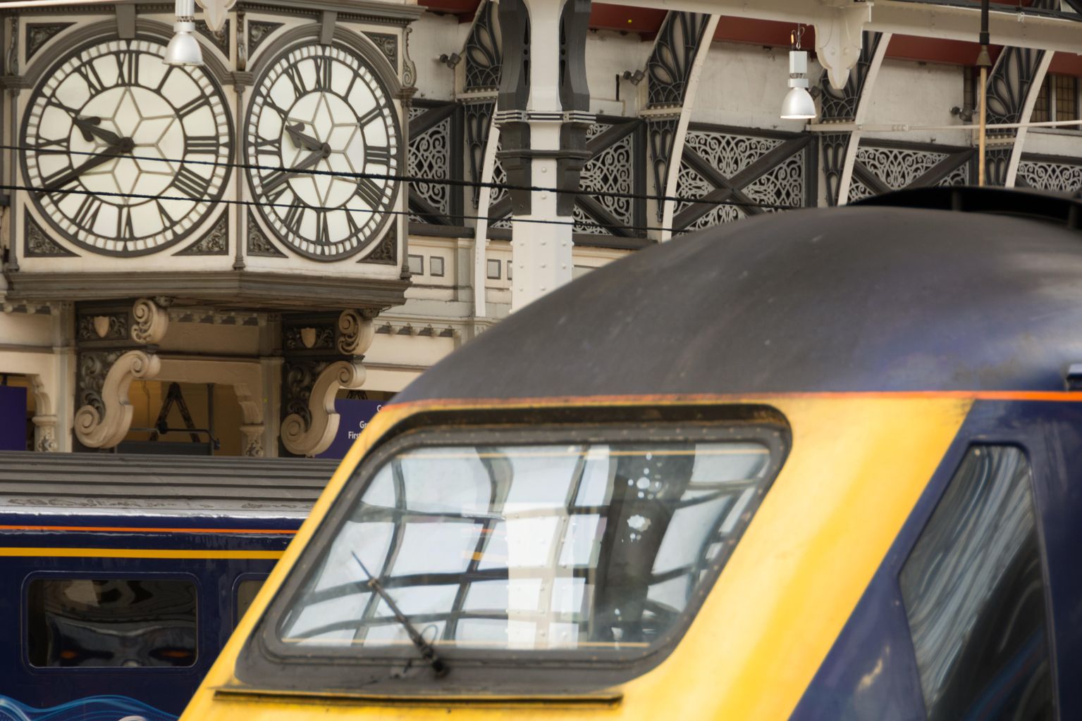 GWR: 'Significant disruption' as trains run 'reservation only'