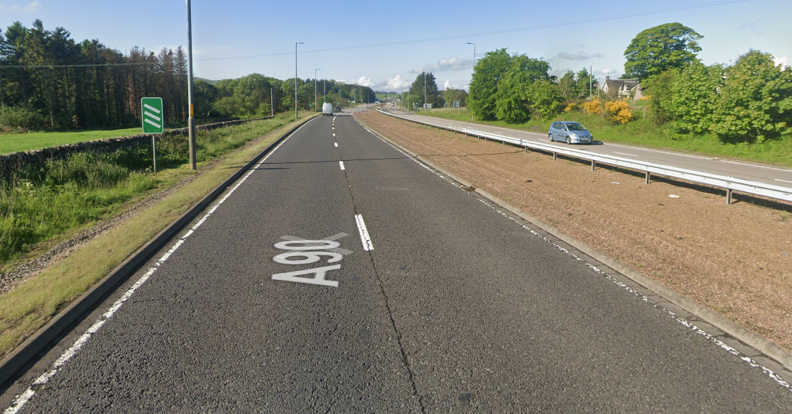 A90 closed after two car crash