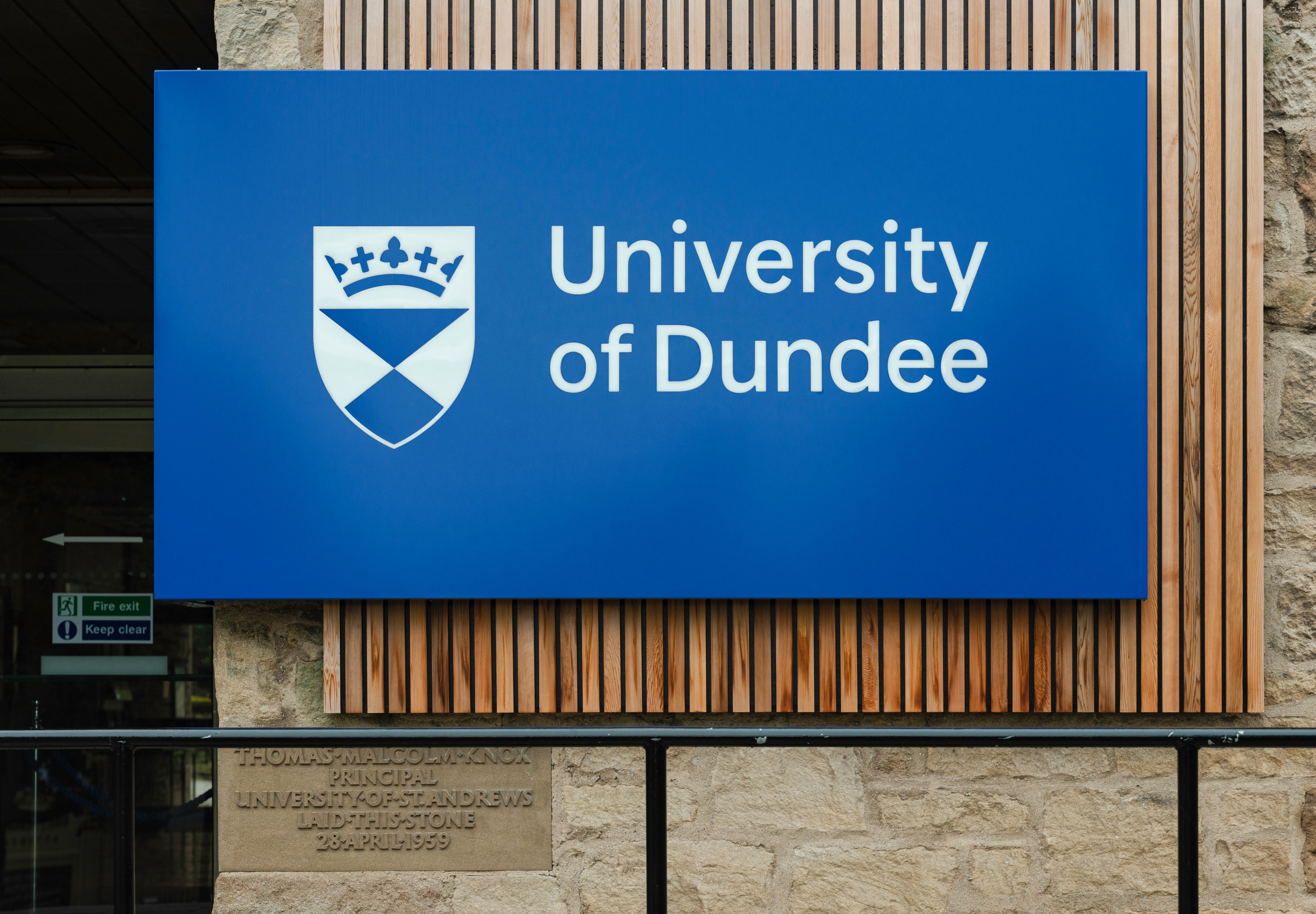 Dundee University staff launch vote of no confidence | News - Tay FM