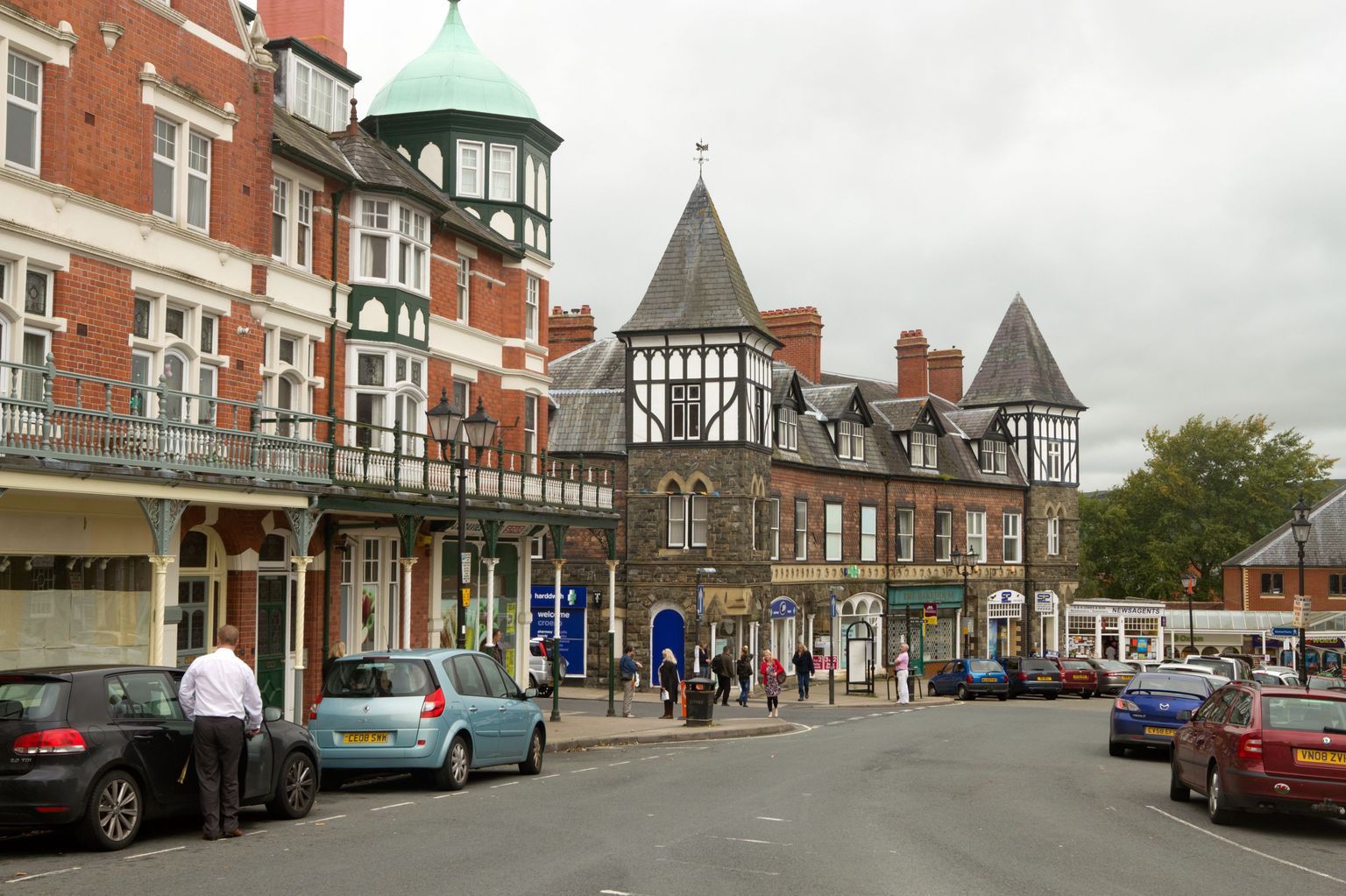 Police launch attempted murder investigation after Llandrindod Wells incident